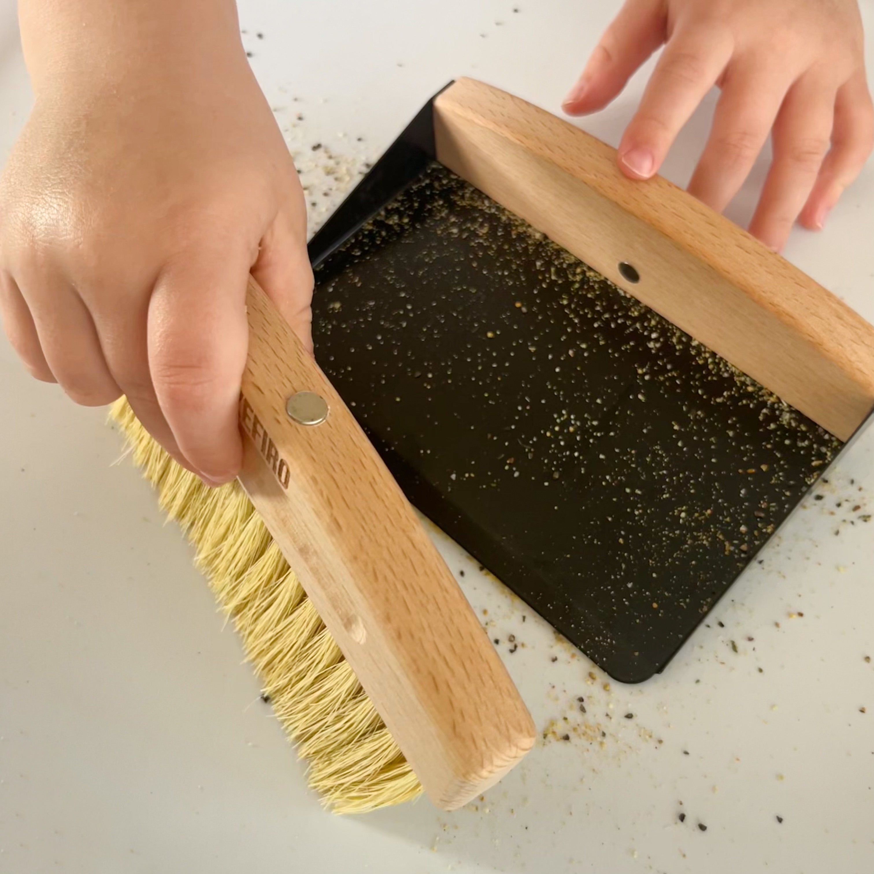 Mini Sweepers [Zefiro] – Indigo River & Co.